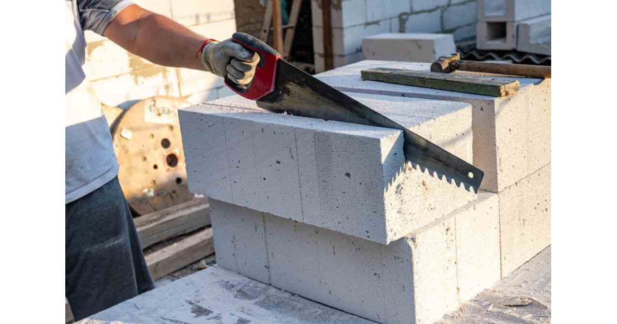 Jak řezat pórobeton a další stavební materiály | Pilana Market